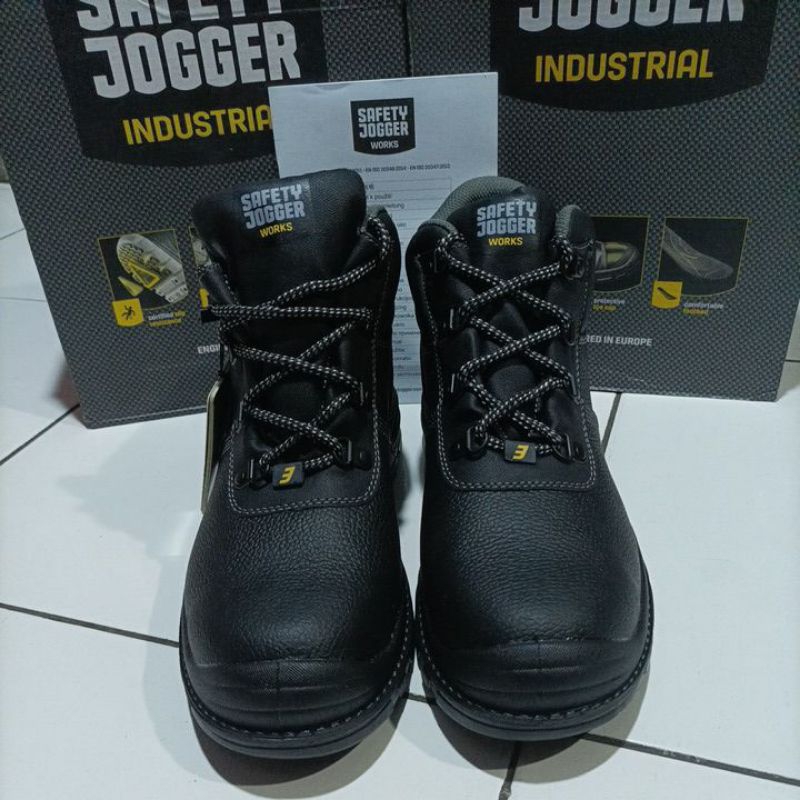 Jual Sepatu sefty merk SAFETY JOGGER 3/4 tali original 100 sni | Shopee ...