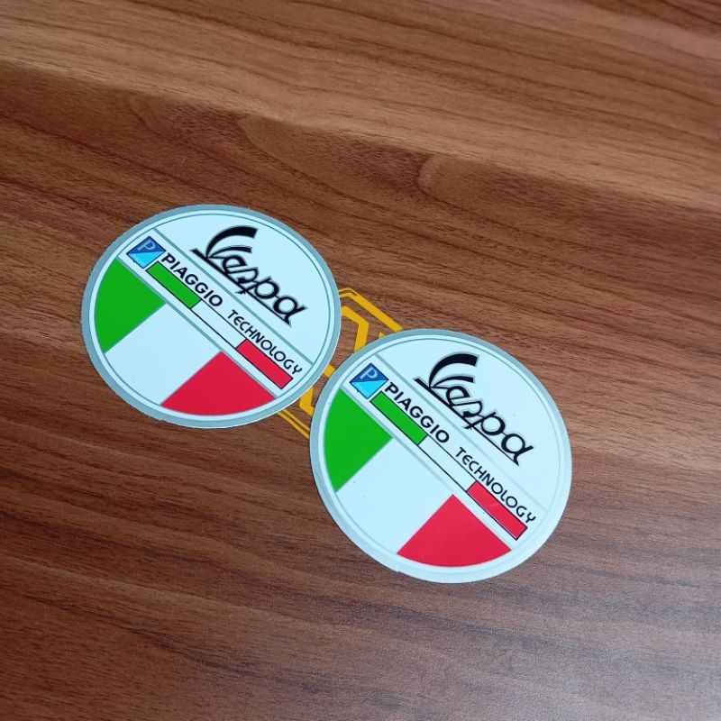 Jual Stiker Sticker Vespa Piaggio Technology Anti Air Harga Perpcs ...
