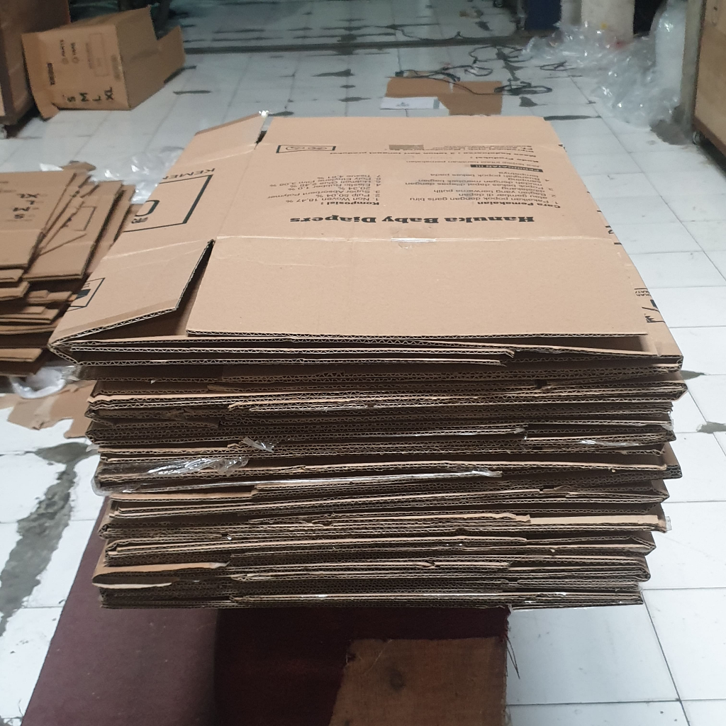 Jual [Gudang Popok] Kardus Box Bekas Hanuka Per KG Ukuran 55 x 42 x ...