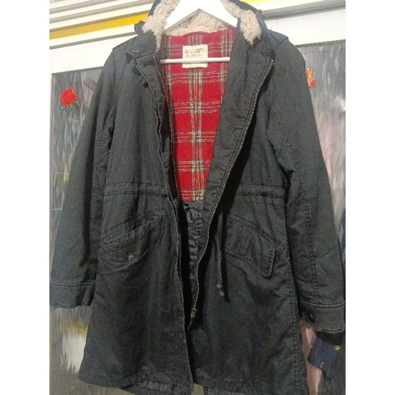 Jual Semi Parka military Bulu Uniqlo original | Shopee Indonesia