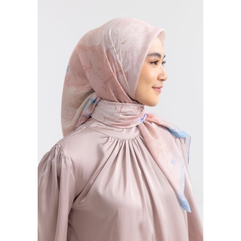 Jual minerva Scarf Ria Miranda Kamala Summer 2024 / jilbab motif ria miranda / jilbab motif ...