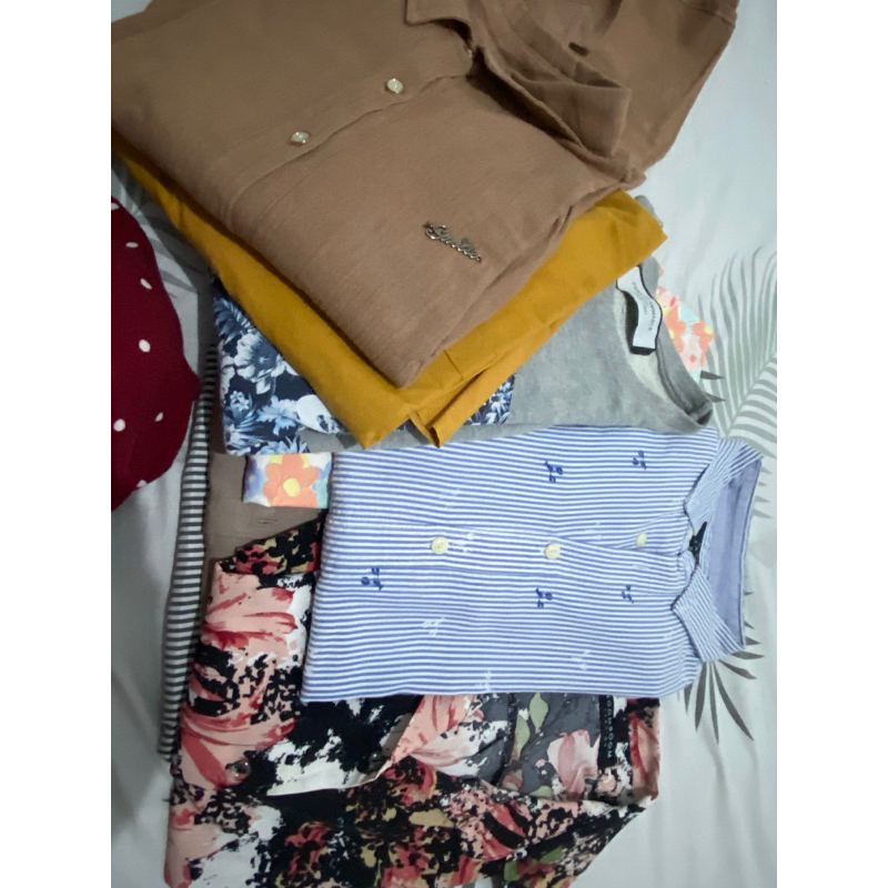 Jual baju preloved 25 RB | Shopee Indonesia