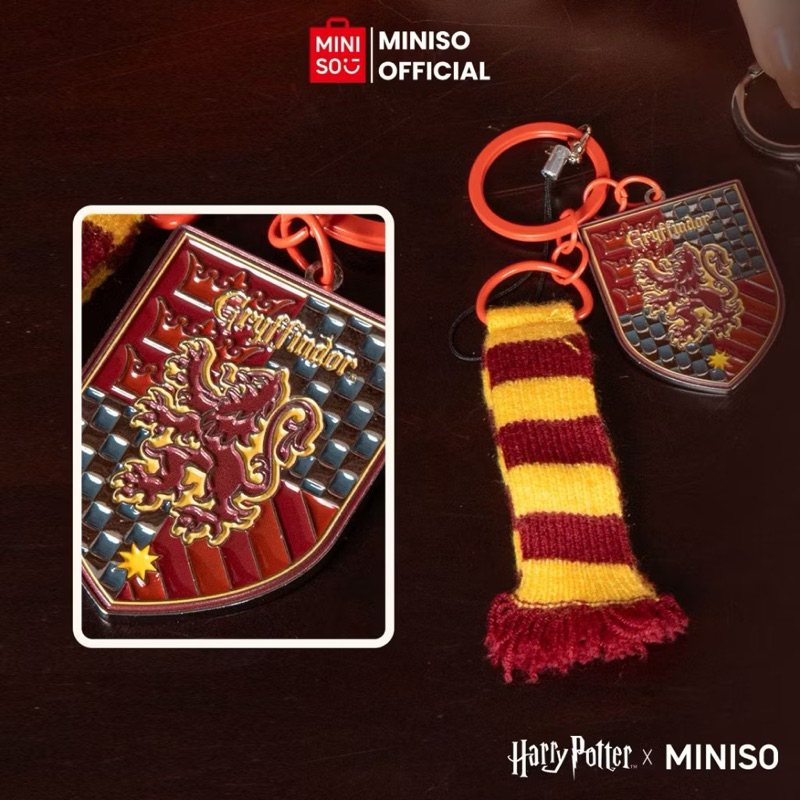 Jual Miniso x Harry Potter Gantungan Kunci Keychain Gantingan Handphone School Scarf Ravenclaw ...