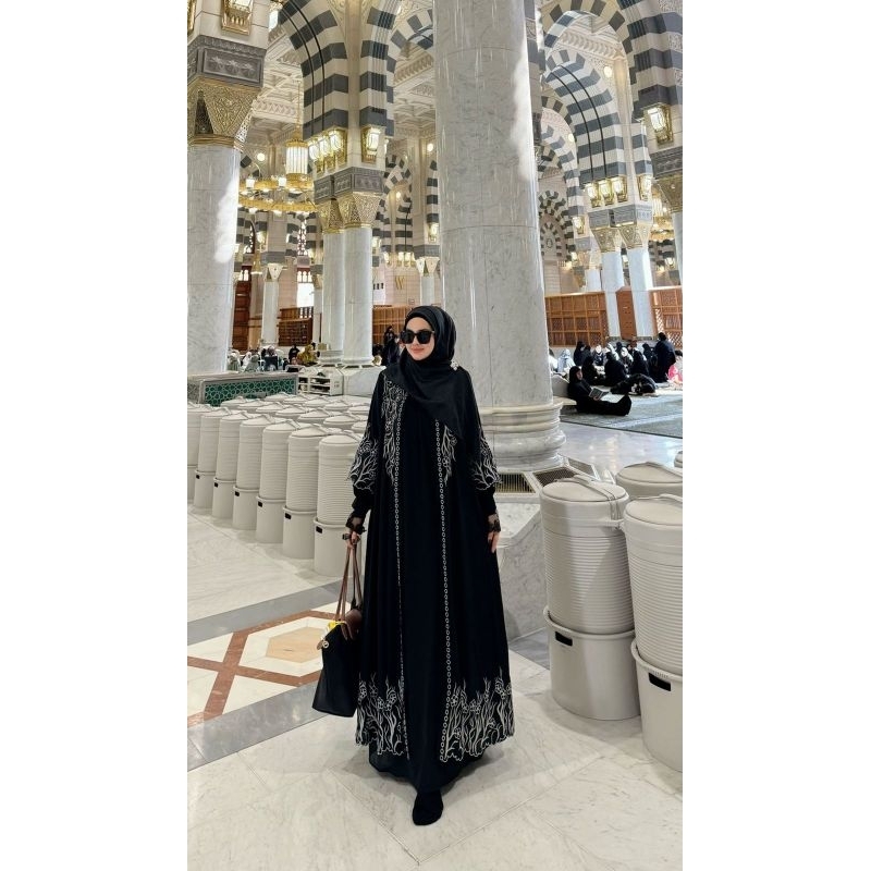 Jual ABAYA MADINAH PREMIUM WANITA (OUTER BISA LEPAS PASANG) | Shopee Indonesia