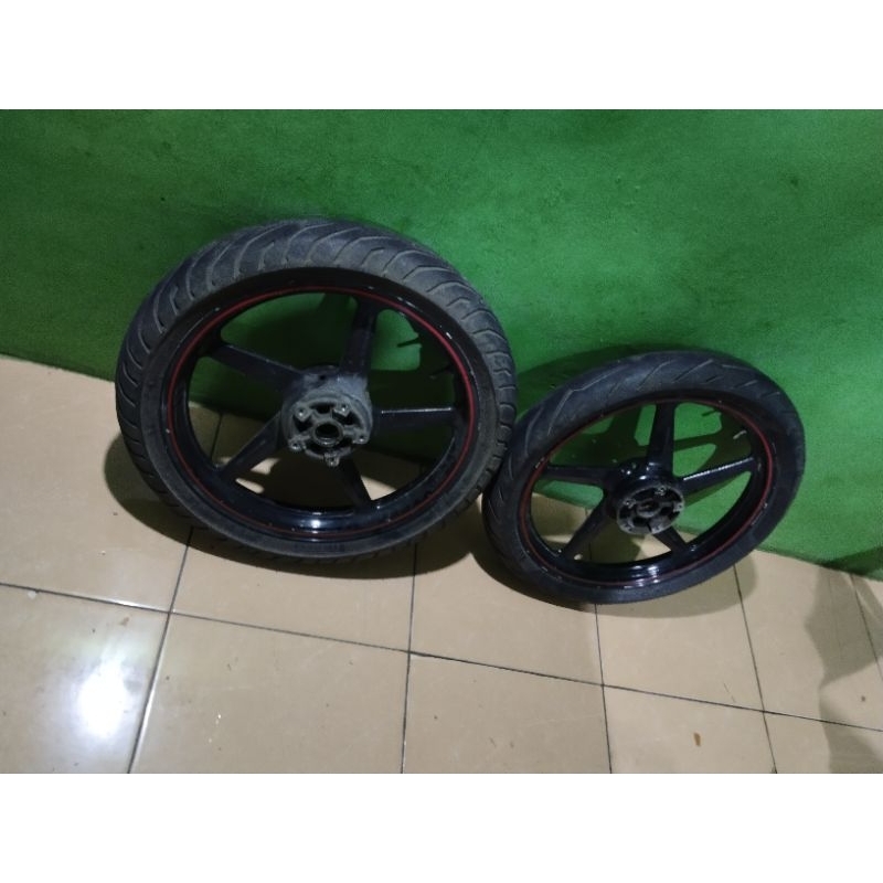 Jual vlek original Yamaha r15 v1 copotan motor harga di atas belum ...