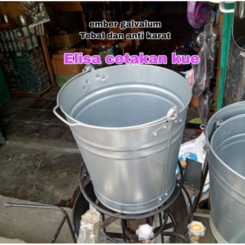 Jual Ember galvanis tebal kapasitas 10 Liter Ember serbaguna | Shopee ...