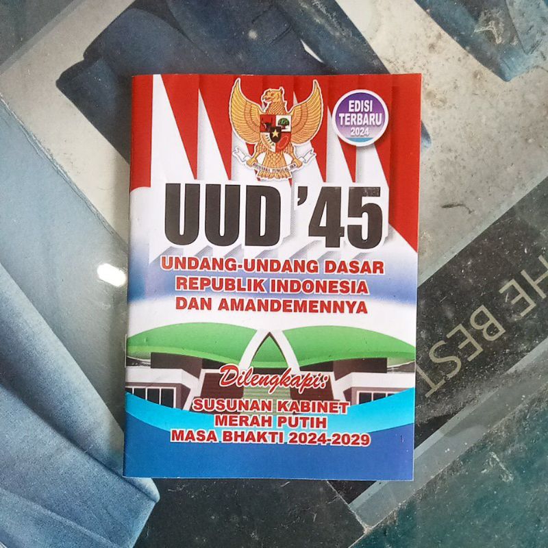 Jual buku UUD " 45 & amandemen. | Shopee Indonesia