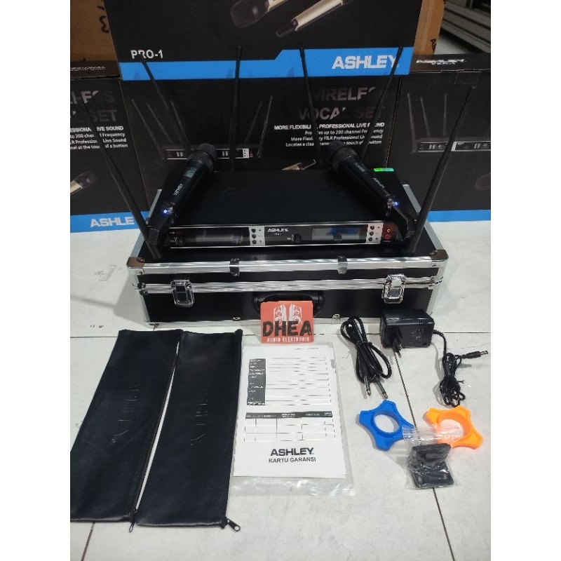 Jual Mic Wireless Ashley PRO-1 PRO1 PRO 1 UHF 2 Mic Genggam Handheld ...