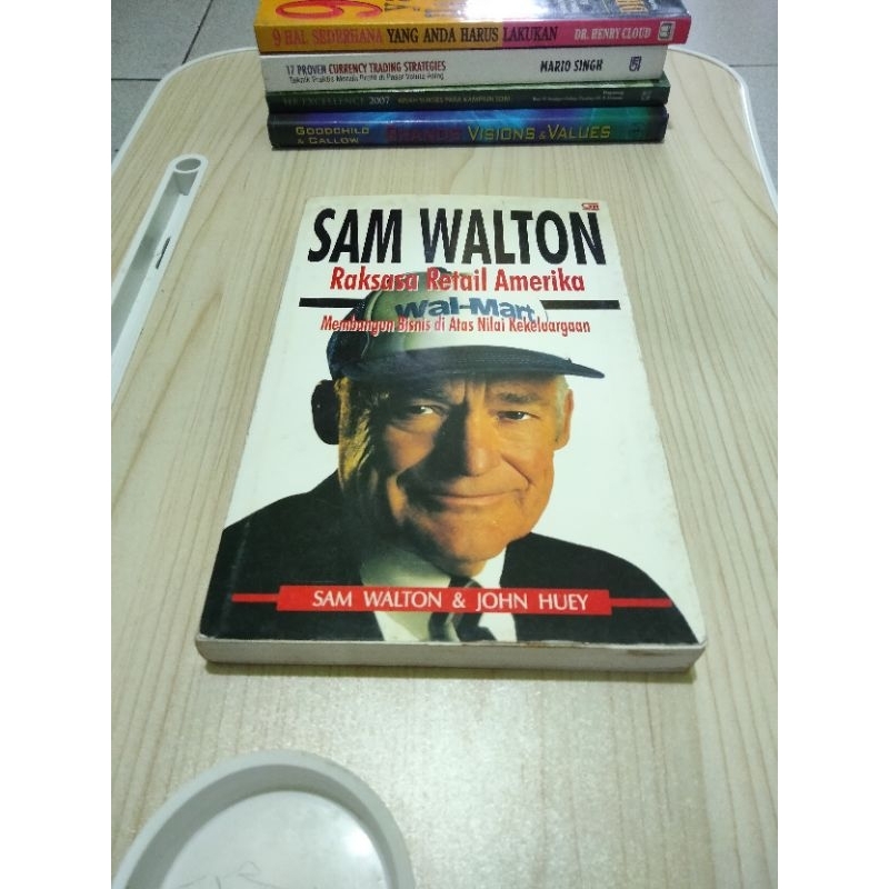 Jual buku original - sam walton raksasa retail Amerika membangun bisnis ...
