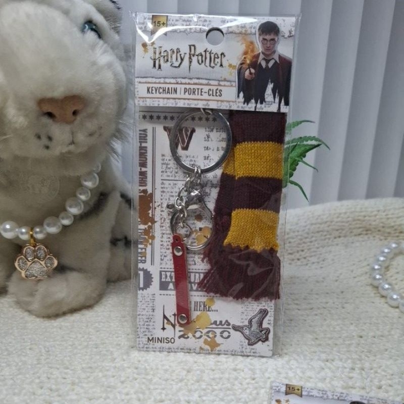 Jual Miniso x Harry Potter Keychain/Gantungan Kunci Gryffindor Scarf Ganci | Shopee Indonesia