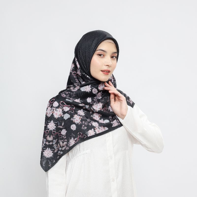 Jual Remaya Tarissa Scarf Hijab Segiempat Voal Motif Elegan | Shopee Indonesia