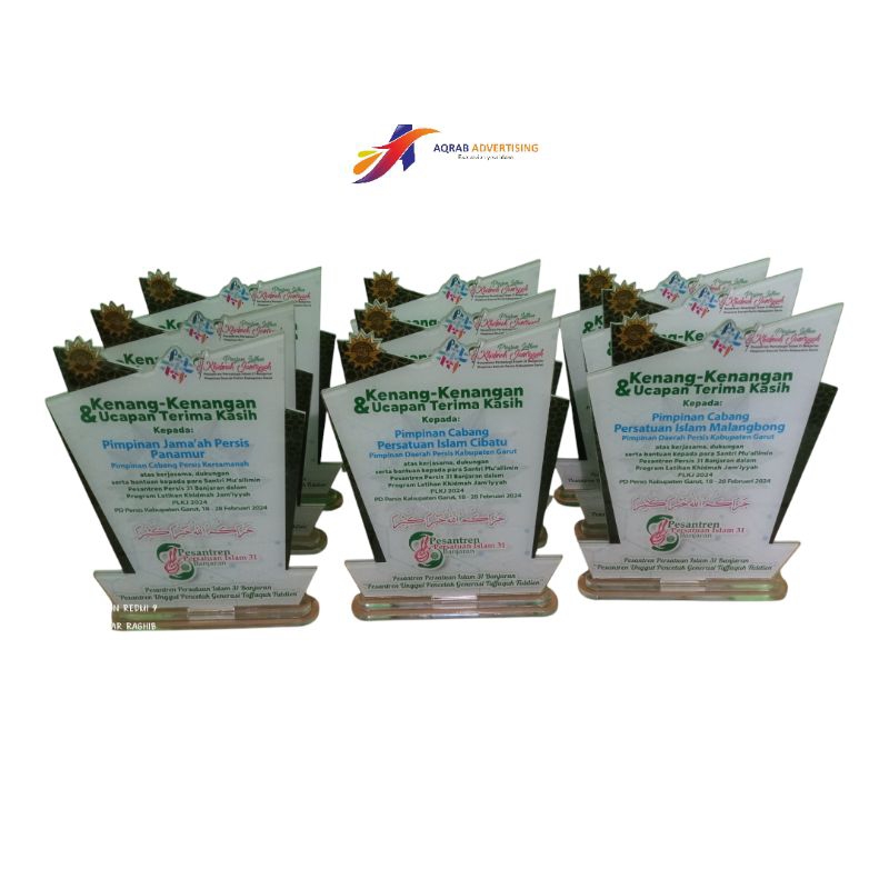 Jual Plakat Penghargaan Akrilik Acrylic Custom Kustom Souvenir Kenang ...
