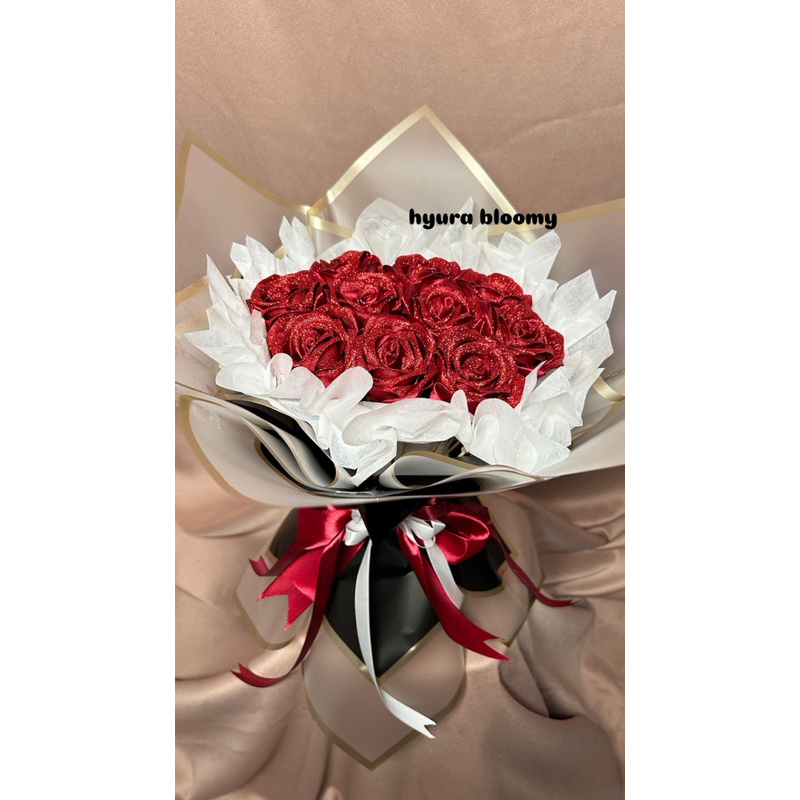 Jual Bucket Bunga Satin Maroon 10 Tangkai | Shopee Indonesia