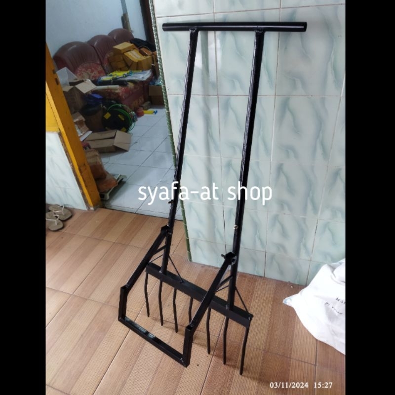 Jual CANGKUL GARPU MODERN 7 GIGI Lebar 50 cm/ cangkul penggembur tanah ...