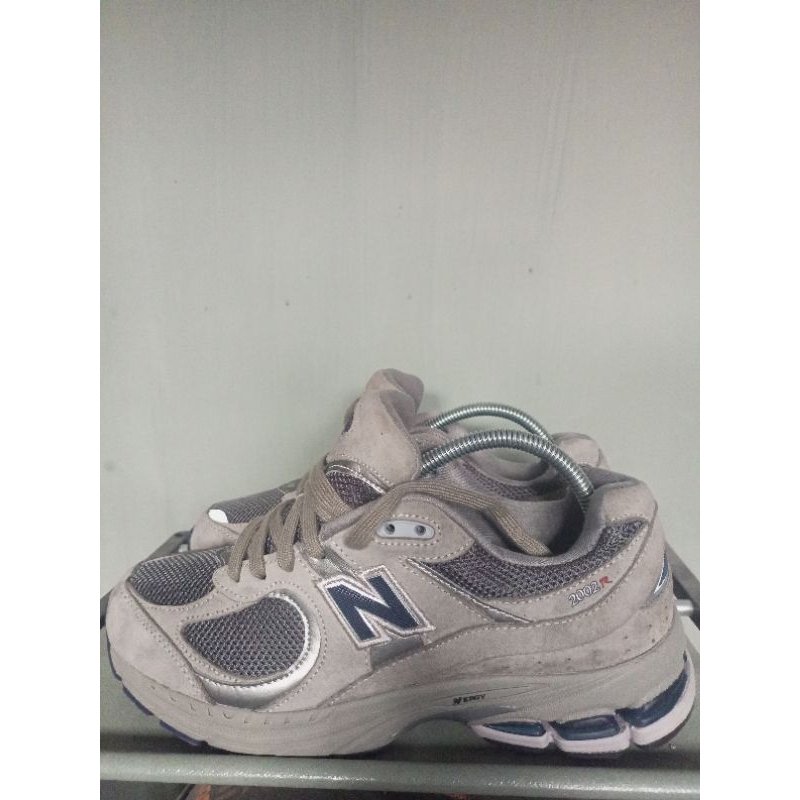 Jual Sepatu NB 2002 R (Light Grey) | Shopee Indonesia
