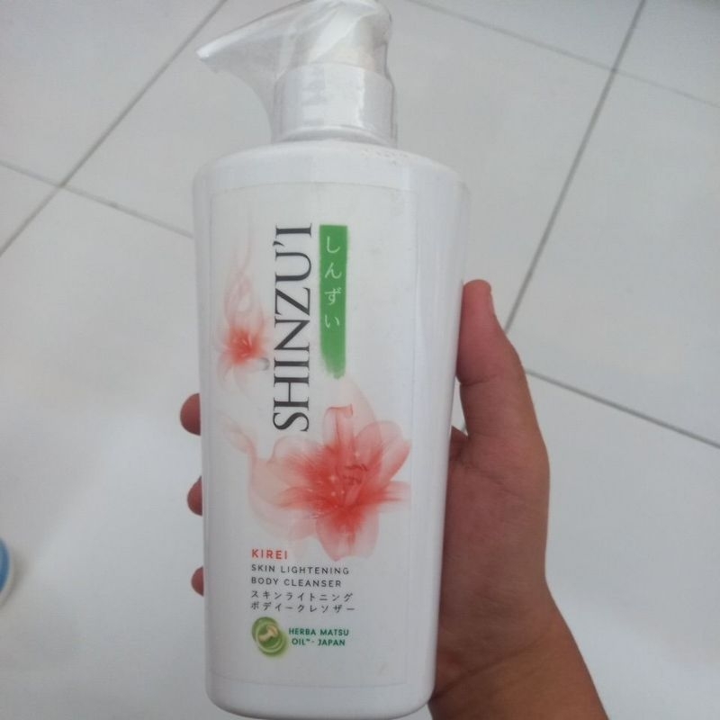 Jual Shinzui body cleanser botol 480ml | Shopee Indonesia