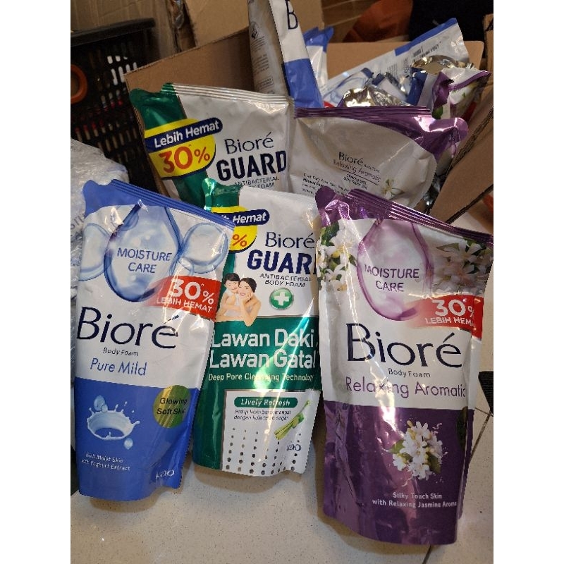 Jual Biore Body Foam Relaxing Aromatic Ungu Pure Mild Biru Lively ...