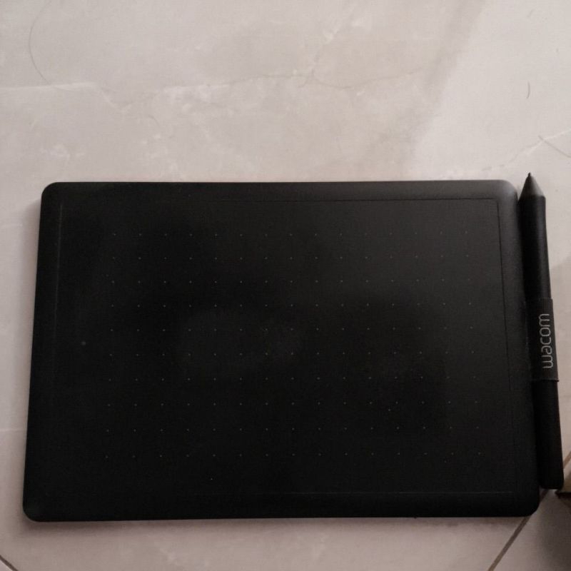 Jual Wacom One CTL-472 Creative Pen Tablet | Shopee Indonesia