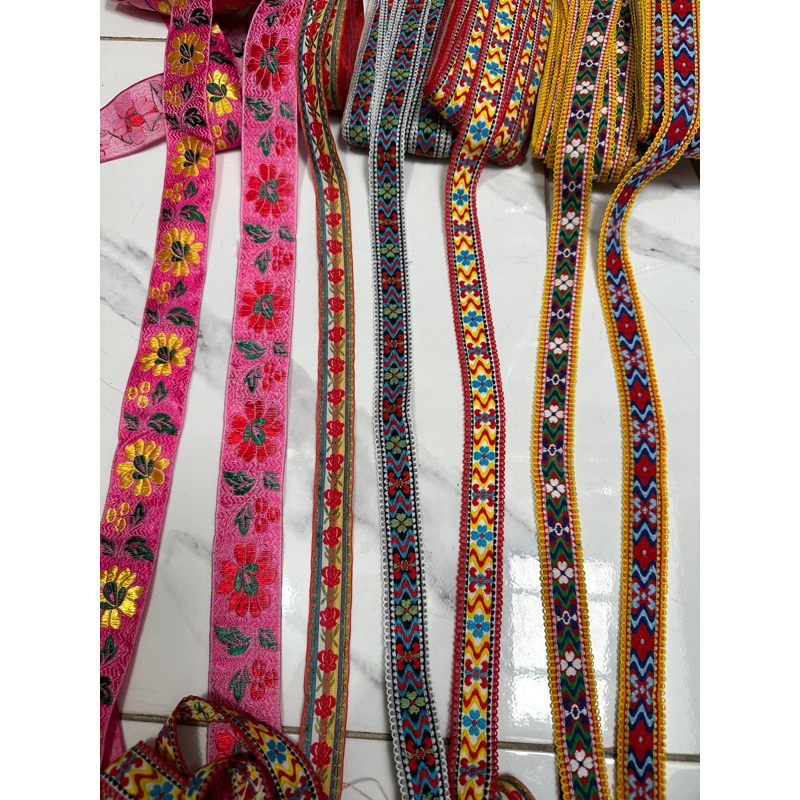 Jual Pita motif harga per yard (90CM) | Shopee Indonesia