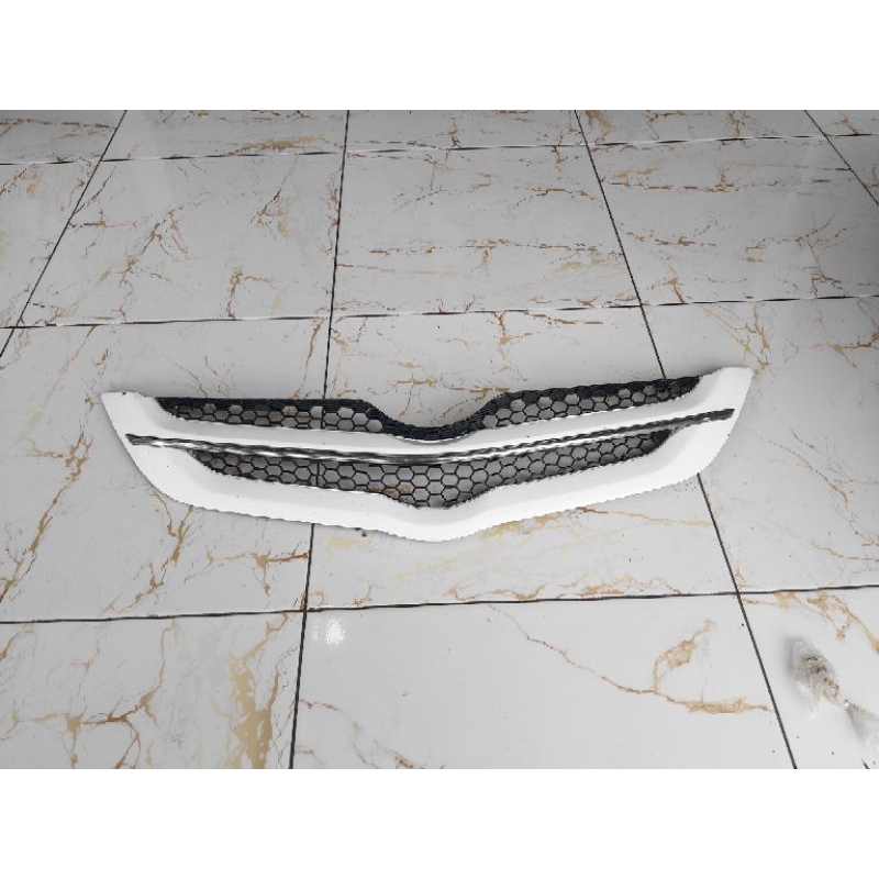 Jual grill depan toyota vios limo gen 2 2007-2012 original | Shopee ...