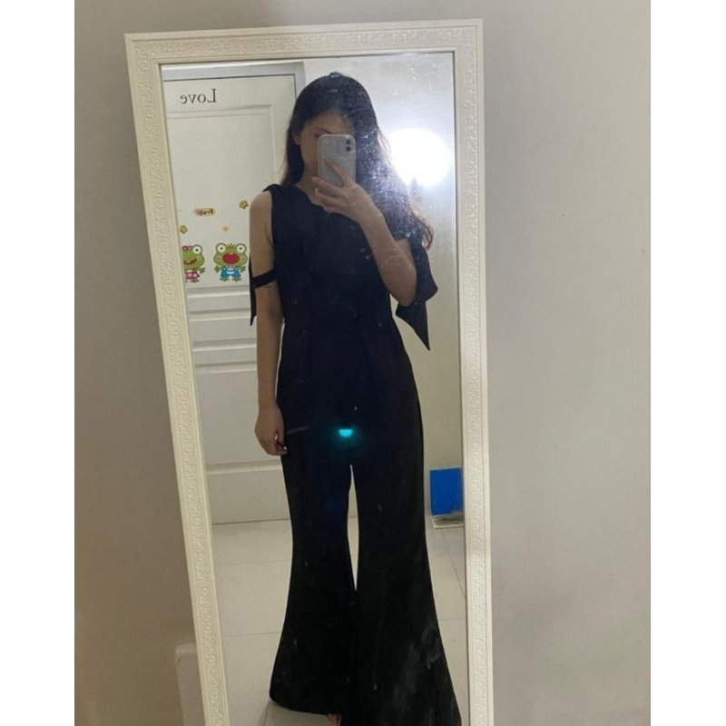 Jual PRELOVED - Jumpsuit hitam model asimetris | Shopee Indonesia
