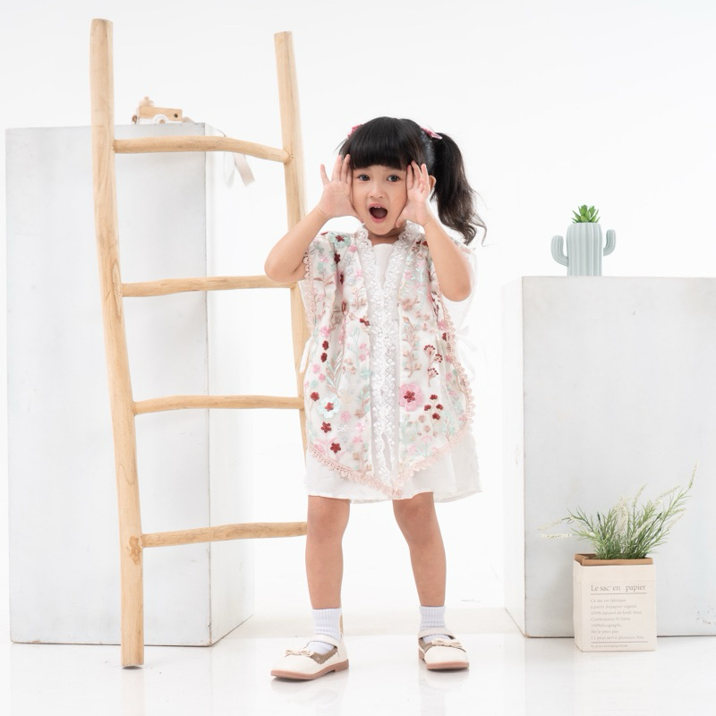 Jual Delova Kids - Limited Edition Rayya Vest Brukat Rompi Anak ...