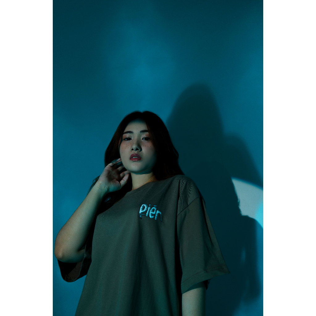 Jual PIER LABEL - “PENNY MEDUSA“ Oversize T-Shirt // DARK GREY | Shopee ...