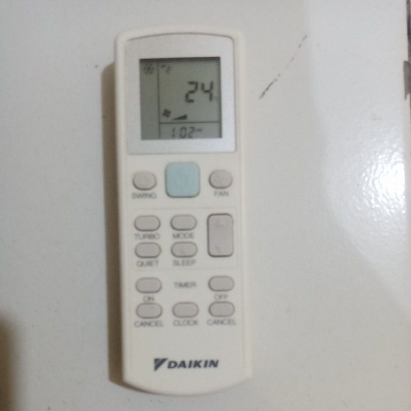 Jual Remot AC DAIKIN second original | Shopee Indonesia