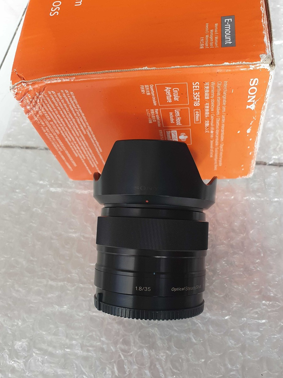 Jual Lemsa Sony 35mm f1.8 Oss Mulus fullset | Shopee Indonesia