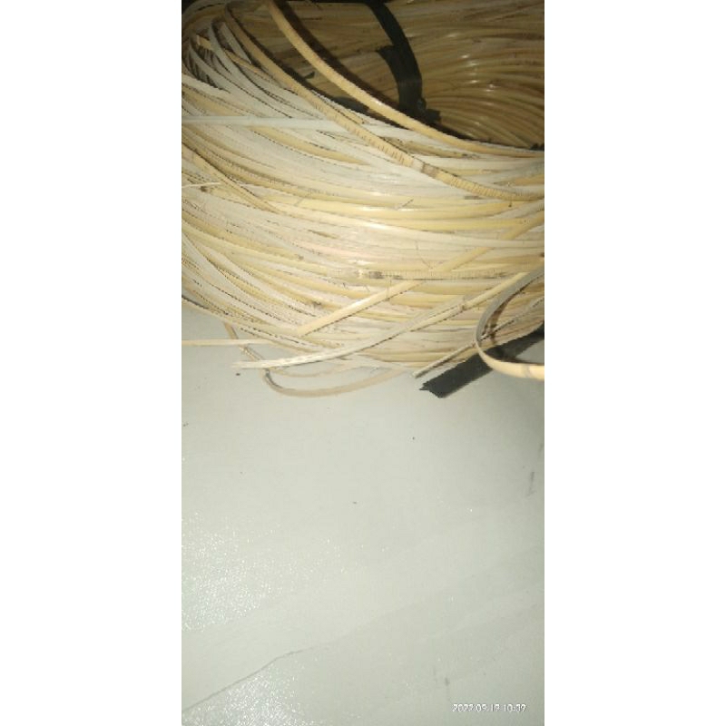 Jual Tali Rotan Kulit 2,5Mm Harga 1 kg Lesio Kulit Bentuk Pipih Stok ...