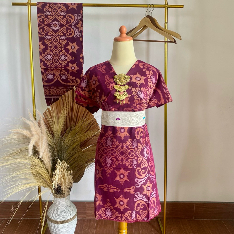 Jual KAIN TENUN ENDEK KHAS BALI MOTIF SONGKET MARUN GRINGSING | Shopee ...