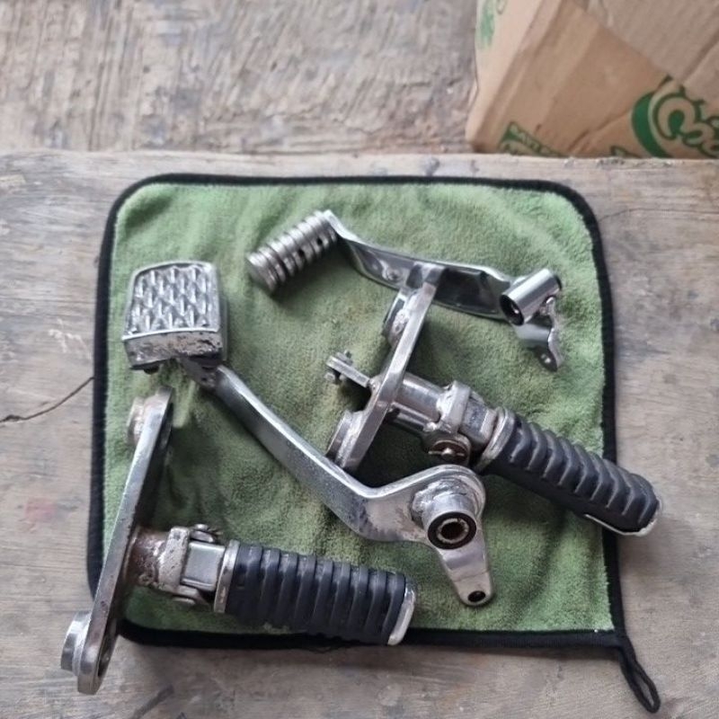 Jual Copotan Footrest Footstep Pedal Set Honda Steed ORIGINAL | Shopee ...