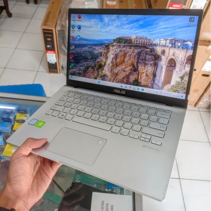 Jual Laptop Asus Vivobook A409F Second. Intel Core i5 gen 8. RAM 8 GB ...