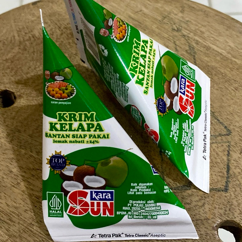 Jual SANTAN KELAPA KARA 65ml (DUS) | Shopee Indonesia