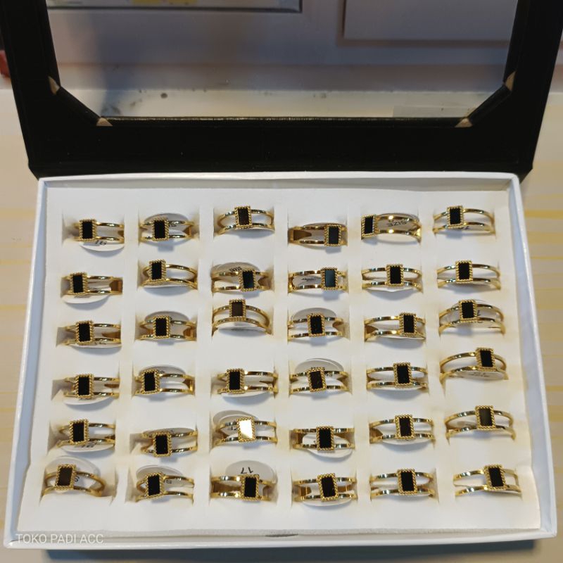 Jual Cincin Titanium Double Ring Persegi Gold Terbaru / Isi 36Pcs (1Box ...