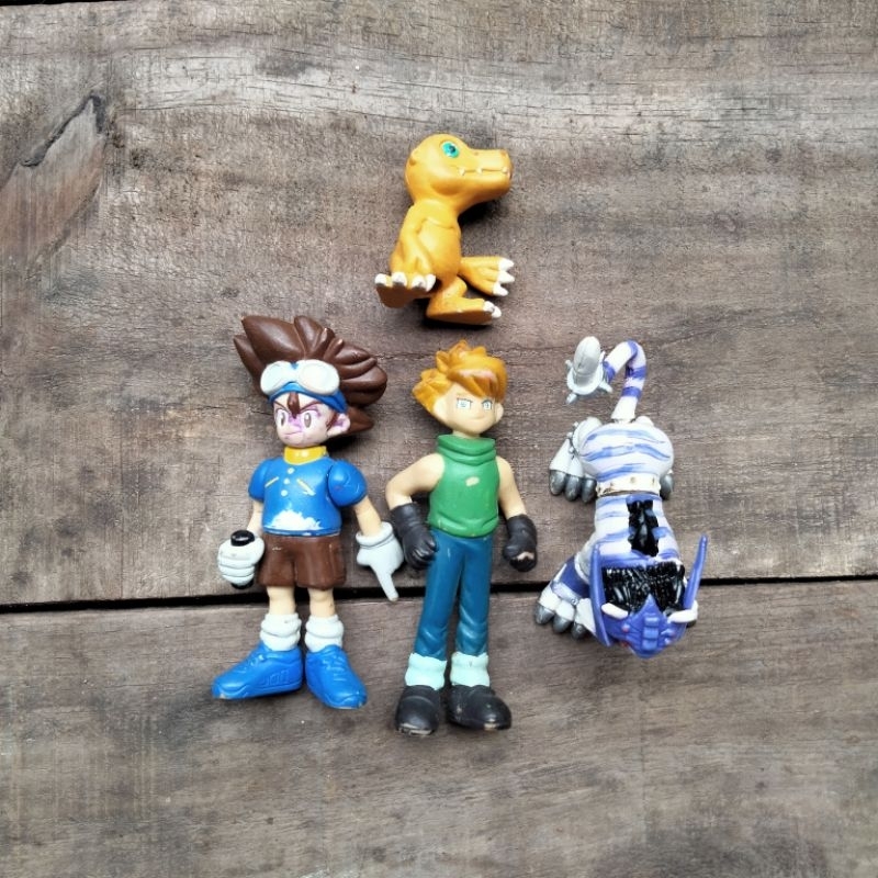 Jual Digimon mini figur bandai dan bully taichi, yamato, agumon ...