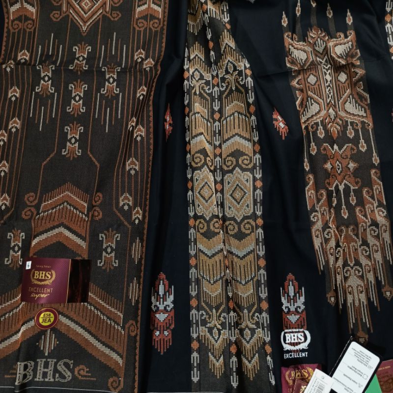 Jual SARUNG BHS EXCELLENT SUPER GOLD E58 JEA 6 HITAM JACQUARD | Shopee ...