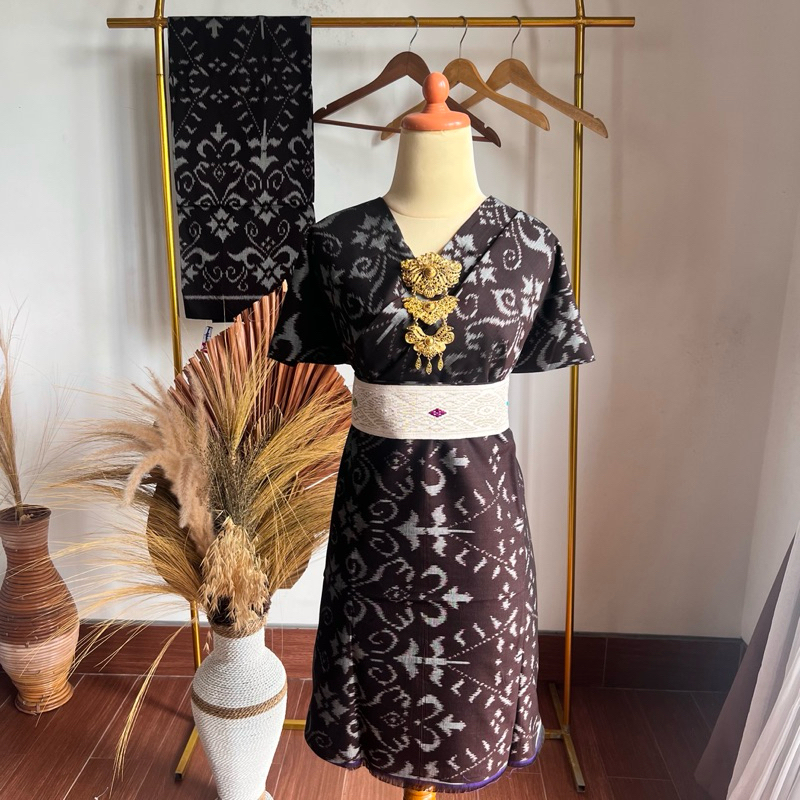 Jual KAIN TENUN ENDEK KHAS BALI MOTIF PATRA COKLAT GRINGSING | Shopee ...