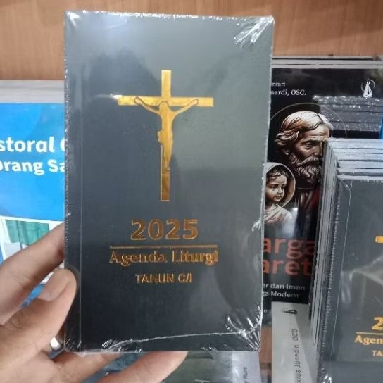 Jual BUKU AGENDA LITURGI TAHUN C/1 2025 | Shopee Indonesia