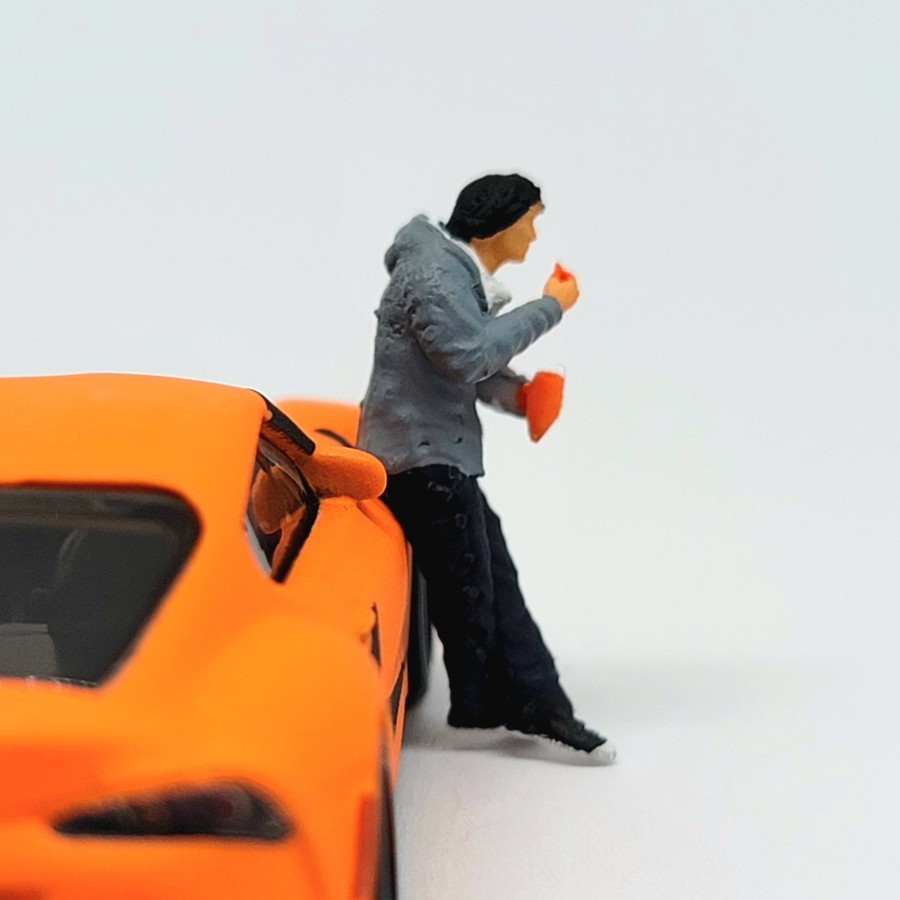 Jual 1/64 Scale Han Leaning Eating Chips Figure - Fast & Furious FnF ...