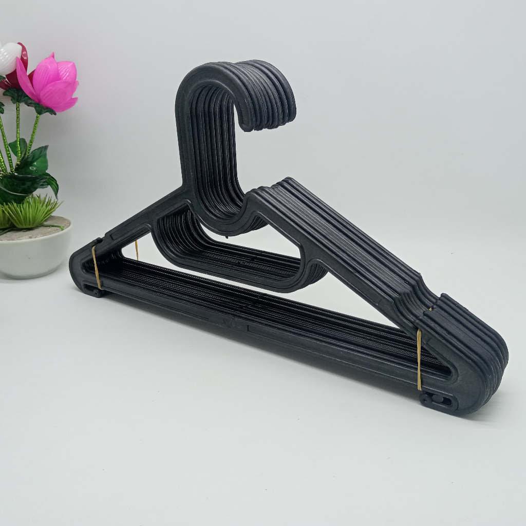 Jual HANGER PLASTIK HITAM POLOS TEBAL [1 LUSIN 12 PCS] KUALITAS ...