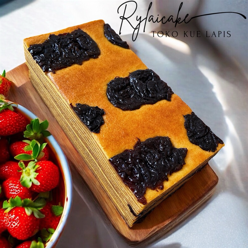 Jual FRESH - Kue Lapis Legit Plam Uk. 20x10cm / Kue Basah / Kue Enak ...
