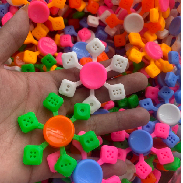 Jual mainan spinner dadu / spiner murah / mainan anak murah | Shopee ...