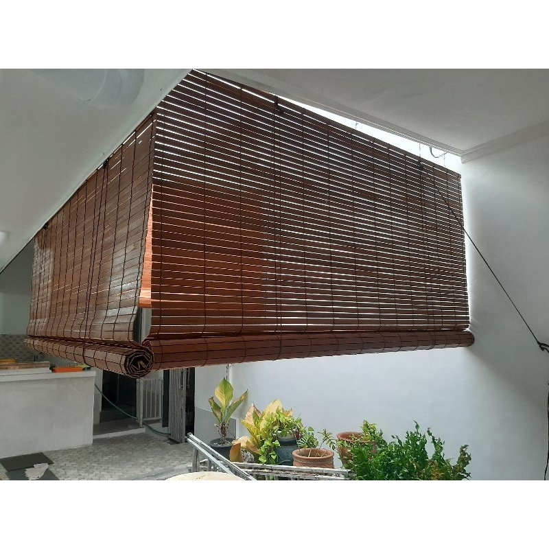 Jual Krey kayu | Tirai kayu ukuran L4m X T4m Finishing cat mowilex ...