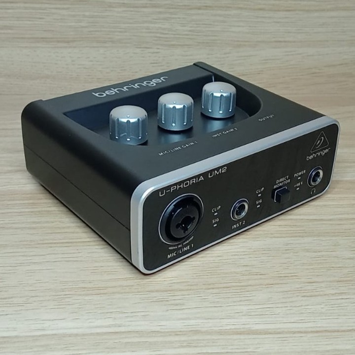 Jual Soundcard Behringer U-Phoria UM2 | Shopee Indonesia