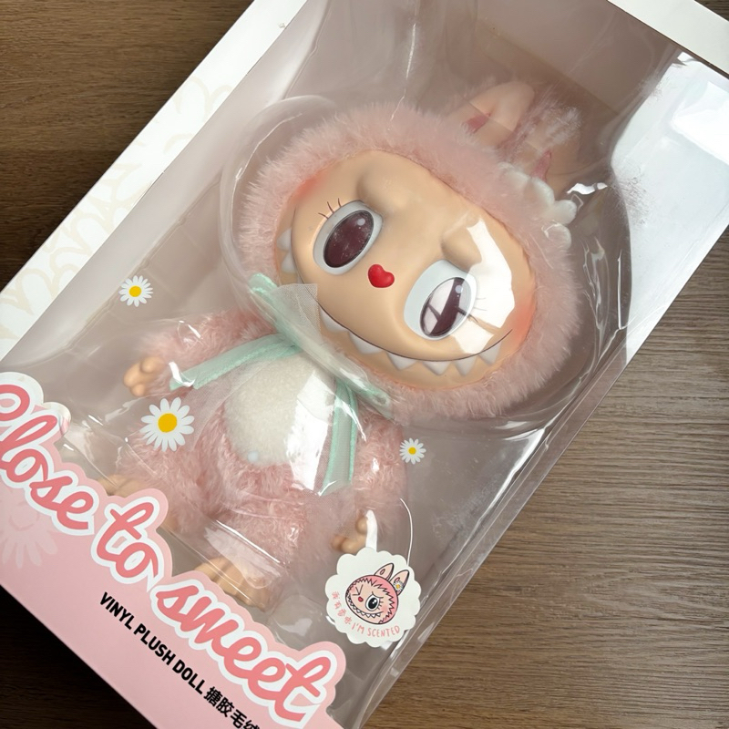 Jual [SEALED] POPMART Labubu Mokoko Close to Sweet V1 400% 38cm ...