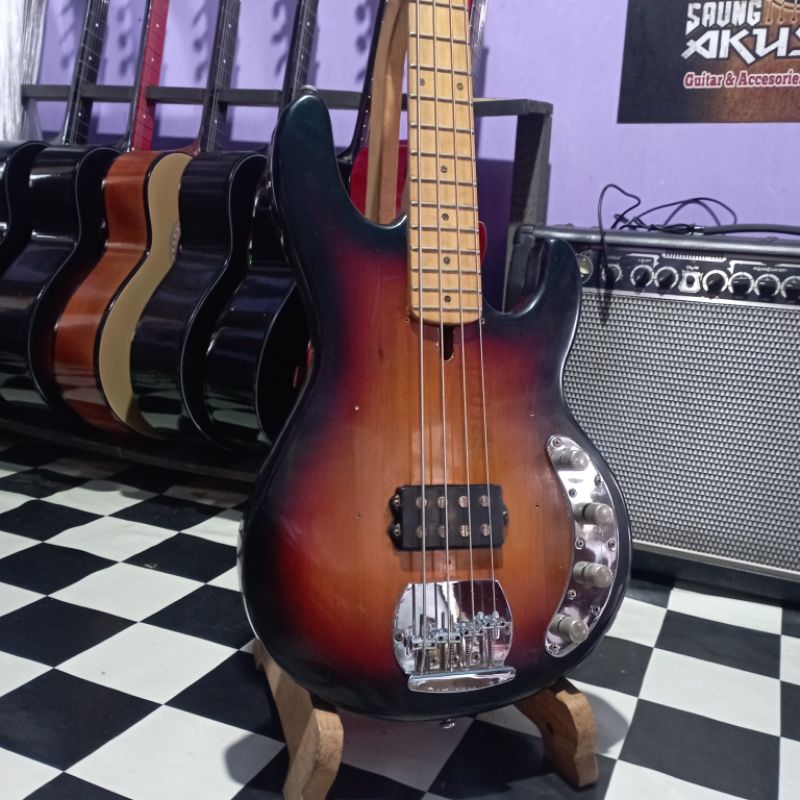 Jual Bass Bekas Erniball Musicman Stringray | Shopee Indonesia