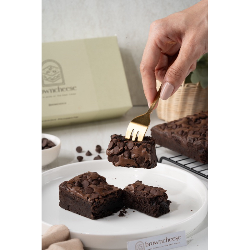 Jual Browncheese Brownies Panggang Chocochips 20x10 | Fudgy Brownies ...