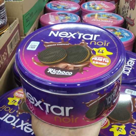 Jual Nabati Nextar Noir Richoco Cookies Sandwich 105 gr Roti Kaleng ...