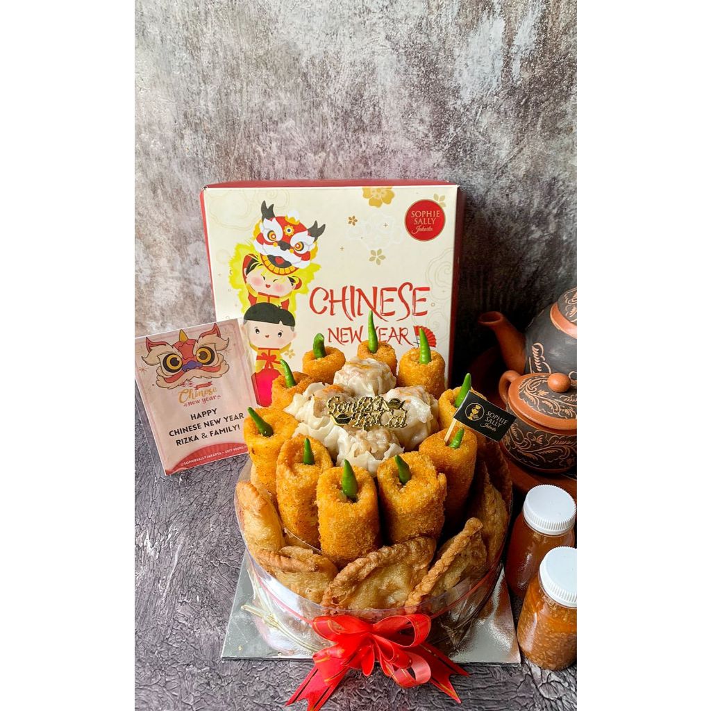 Jual Risol mix Pastel mix Siomay Tart - Hampers CNY / Imlek Edition ...